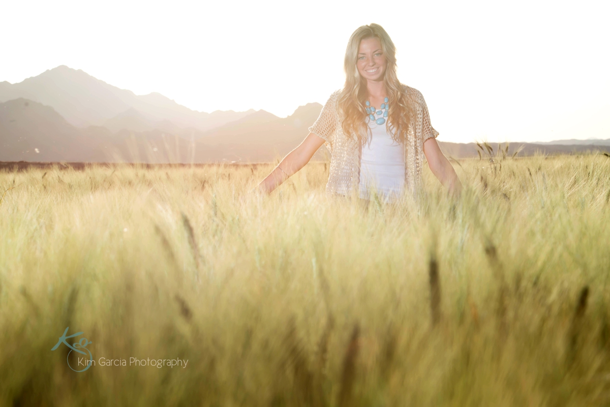 Skylar 2017 senior: Yuma Photographer - kimgarciaphotography.com